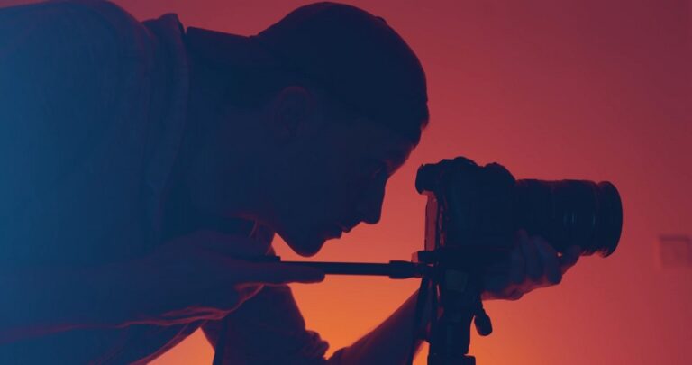 How to Become a Professional Photographer? A Clear and Simple Guide ...